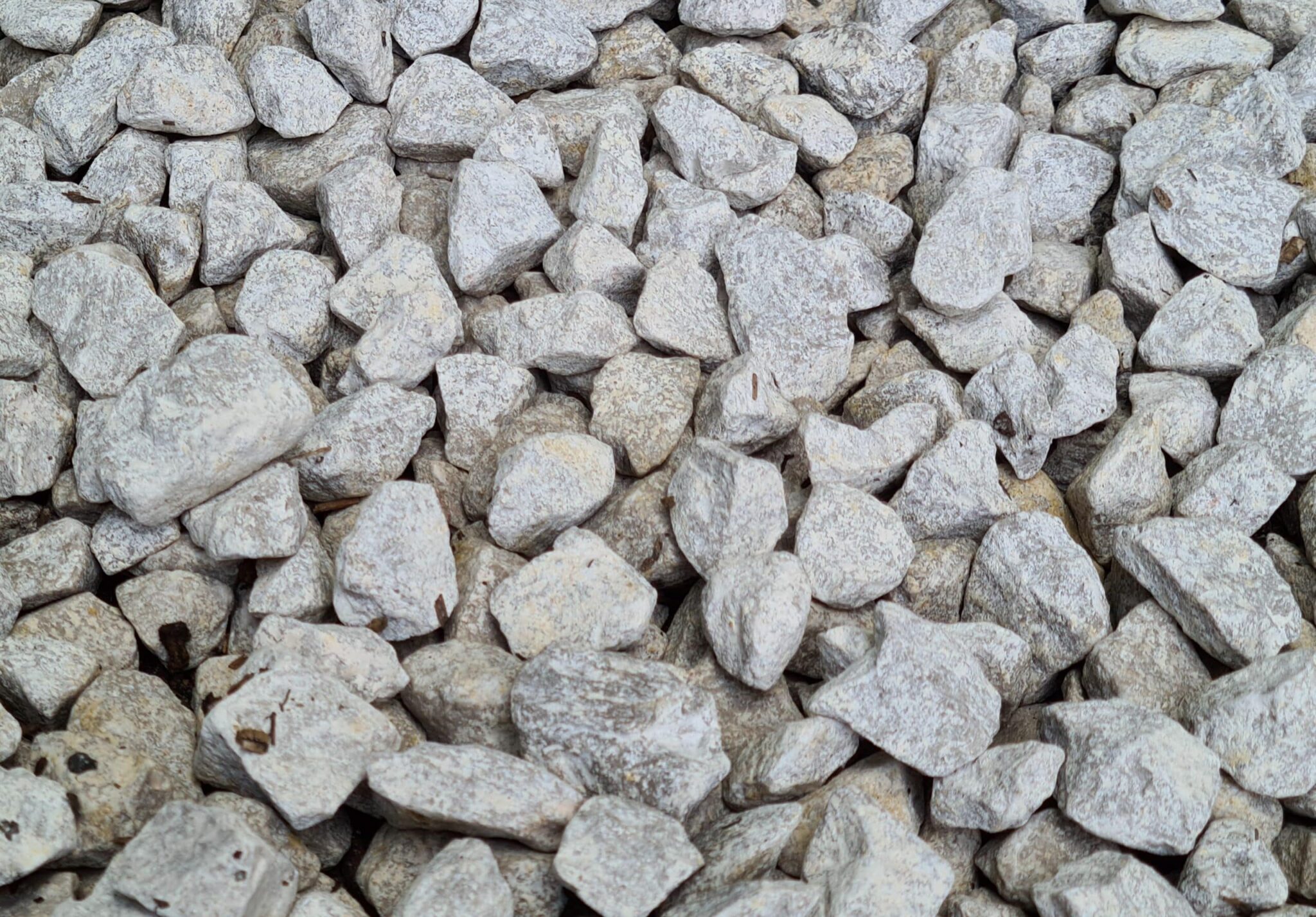 Decorative Stones Cambridge – Garden Chippings Delivered